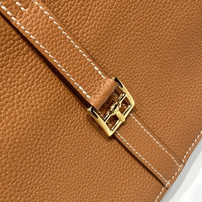 Top mirror Hermes Halzan Bags