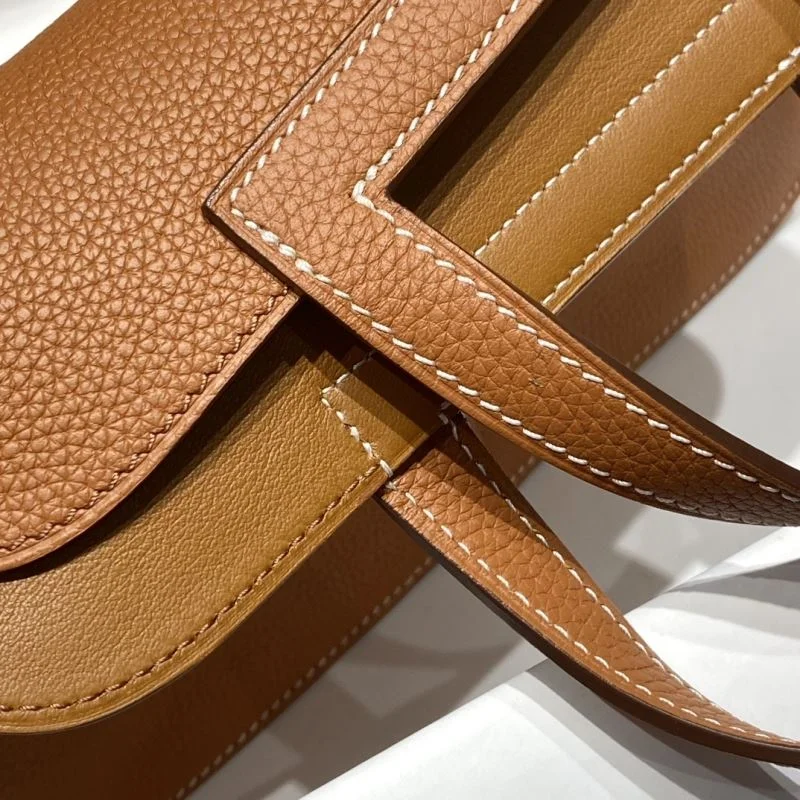 Top mirror Hermes Halzan Bags