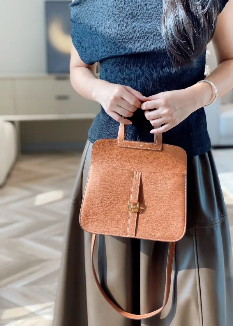 Top mirror Hermes Halzan Bags