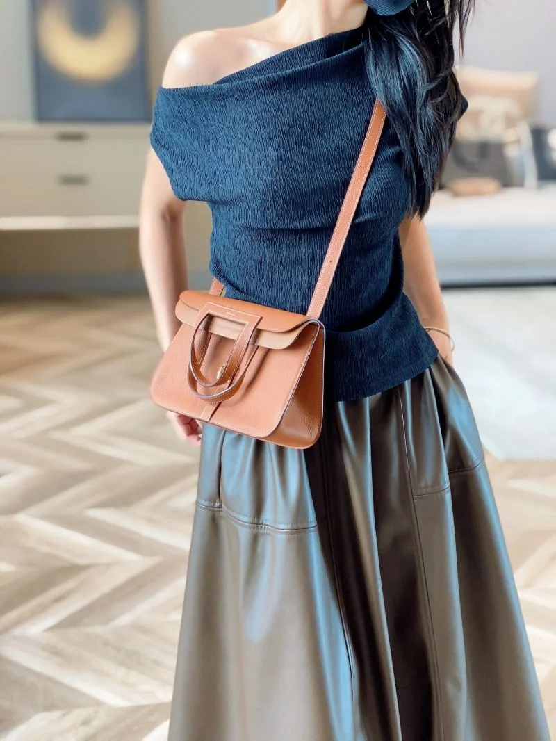 Top mirror Hermes Halzan Bags
