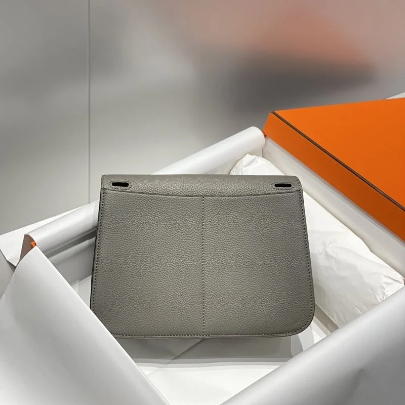 Low-cost Hermes Halzan Bags