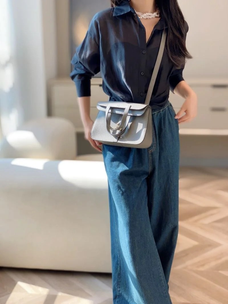 Low-cost Hermes Halzan Bags