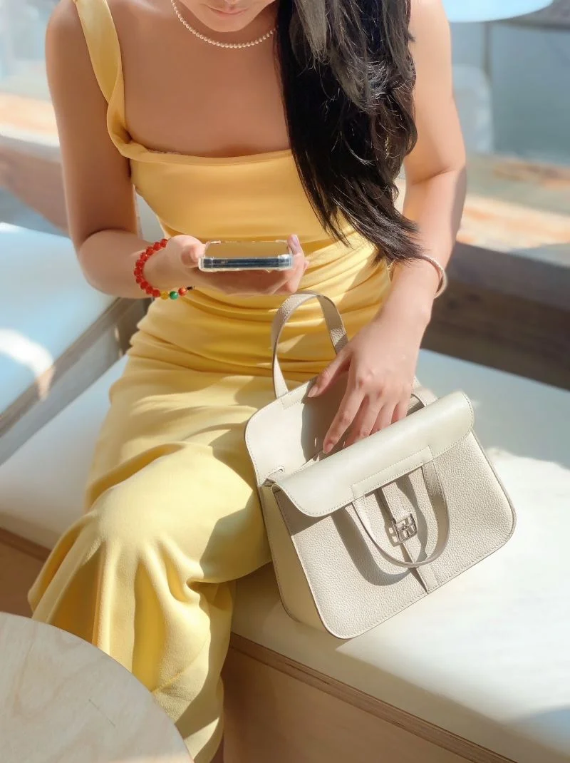 Exact replica Hermes Halzan Bags