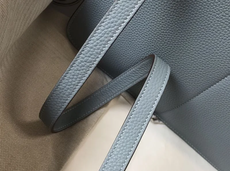 Top mirror Hermes Halzan Bags