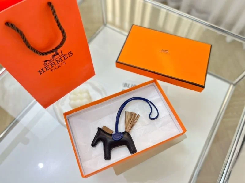 High accuracy Hermes Handmade Pendant