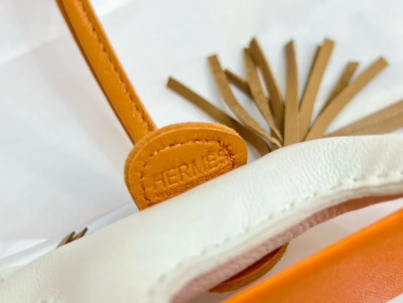 1:1 copy Hermes Handmade Pendant