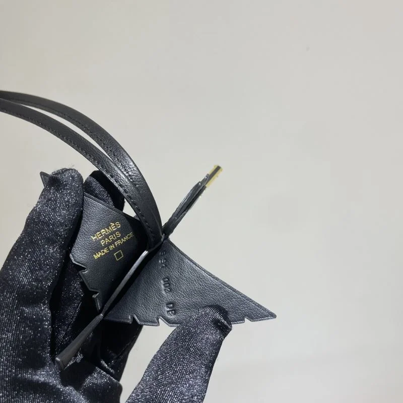 High accuracy Hermes Handmade Pendant