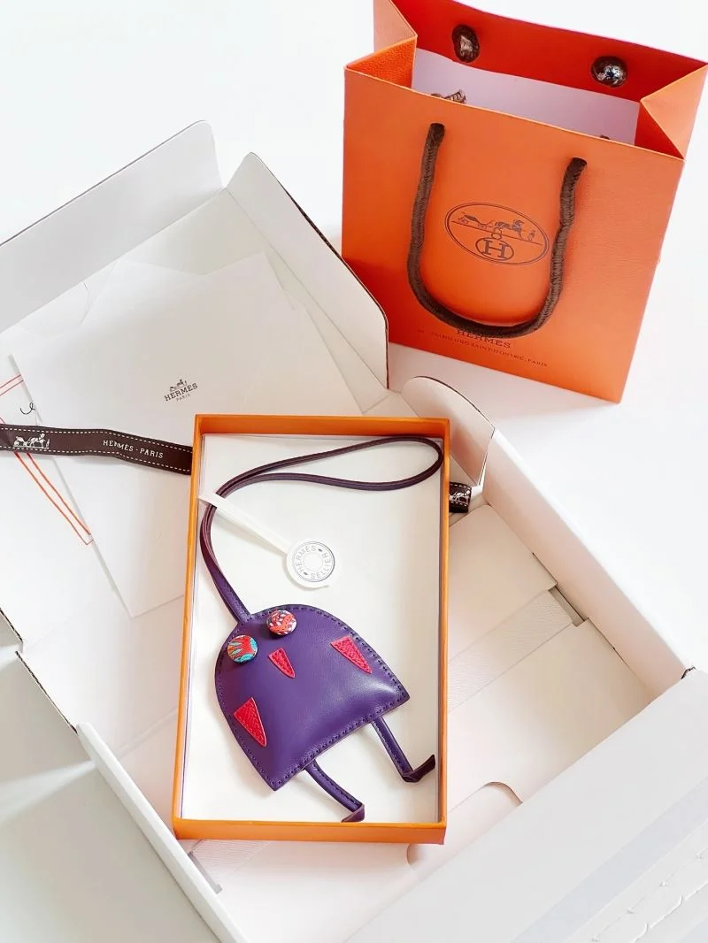 High accuracy Hermes Handmade Pendant
