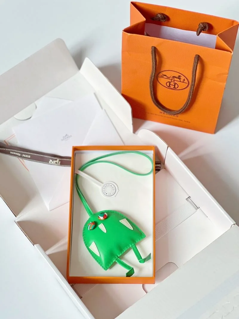 Mirror quality Hermes Handmade Pendant