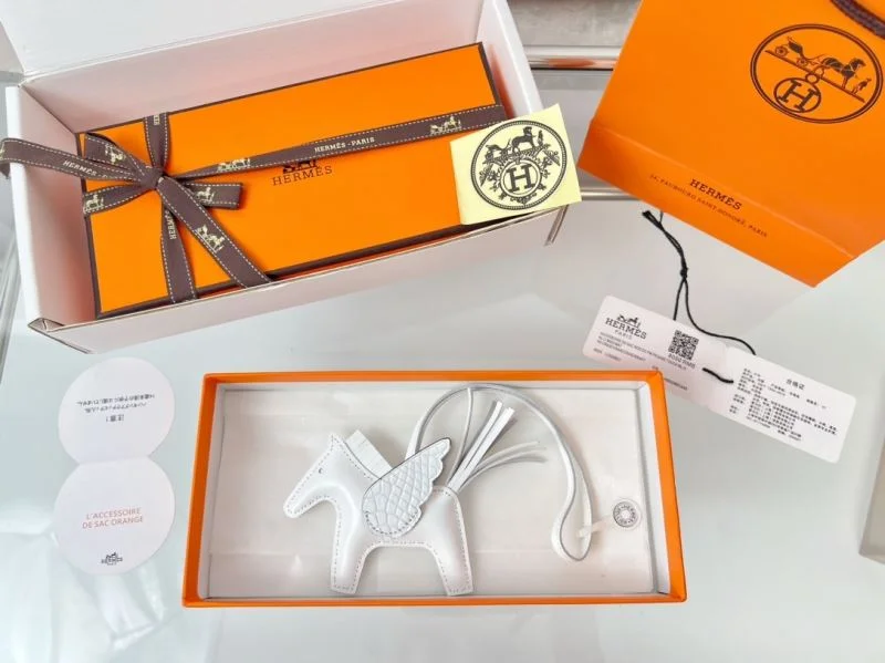 Accurate model Hermes Handmade Pendant