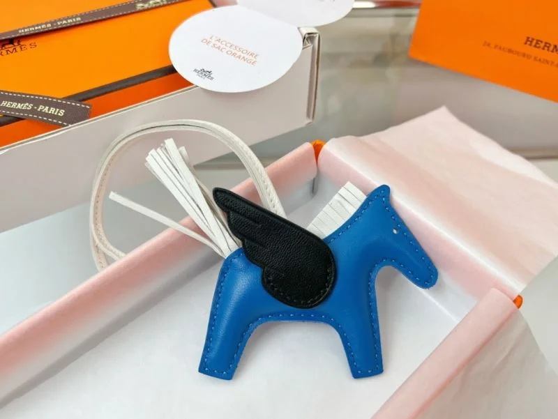 Top mirror Hermes Handmade Pendant