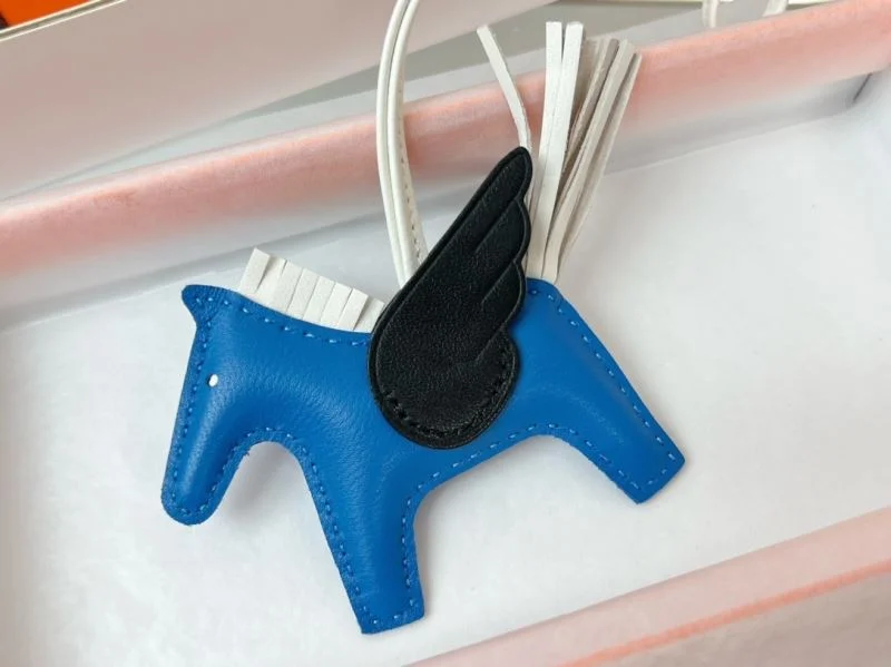 Top mirror Hermes Handmade Pendant
