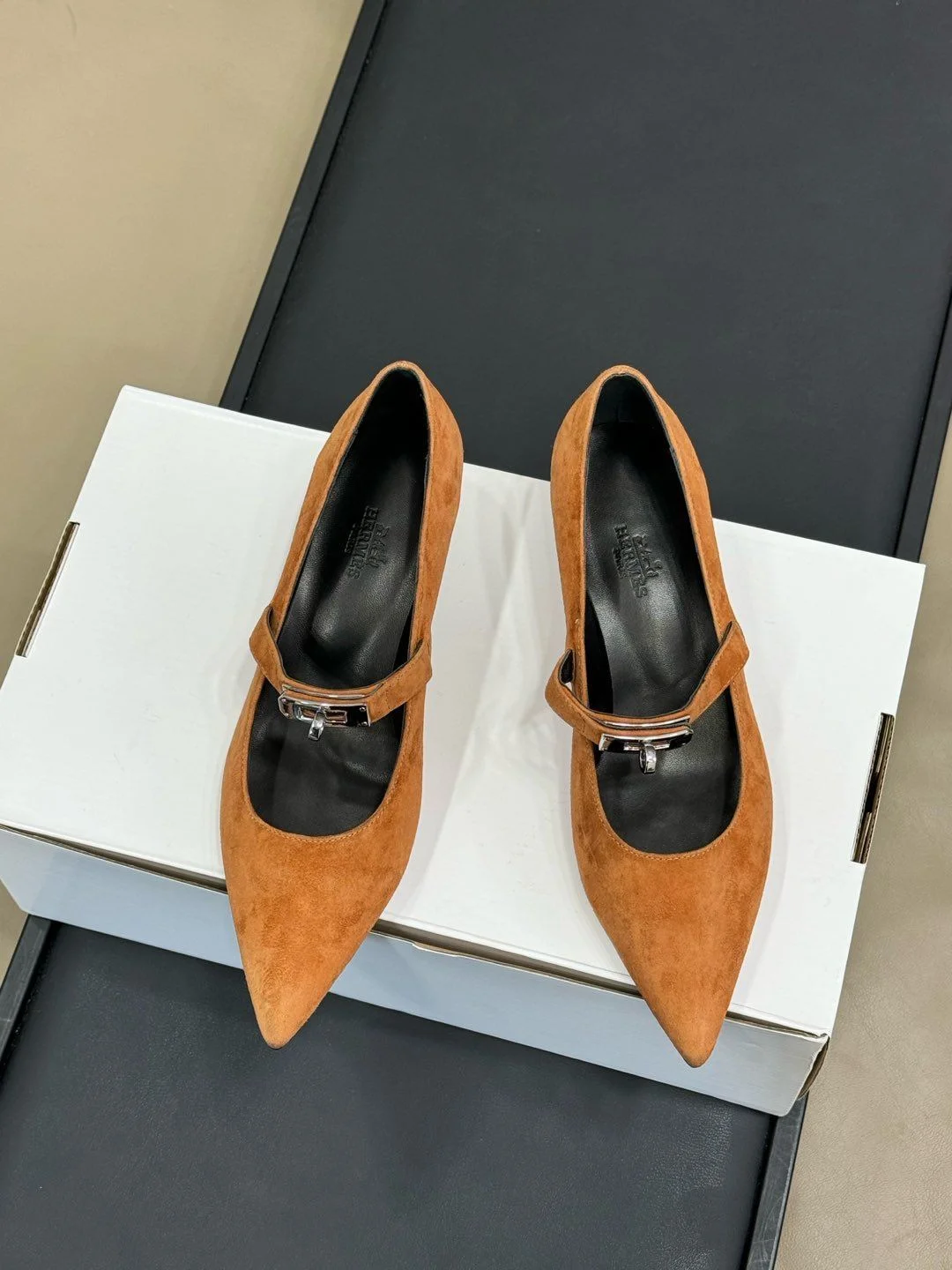 Exact replica Hermes Heeled Shoes