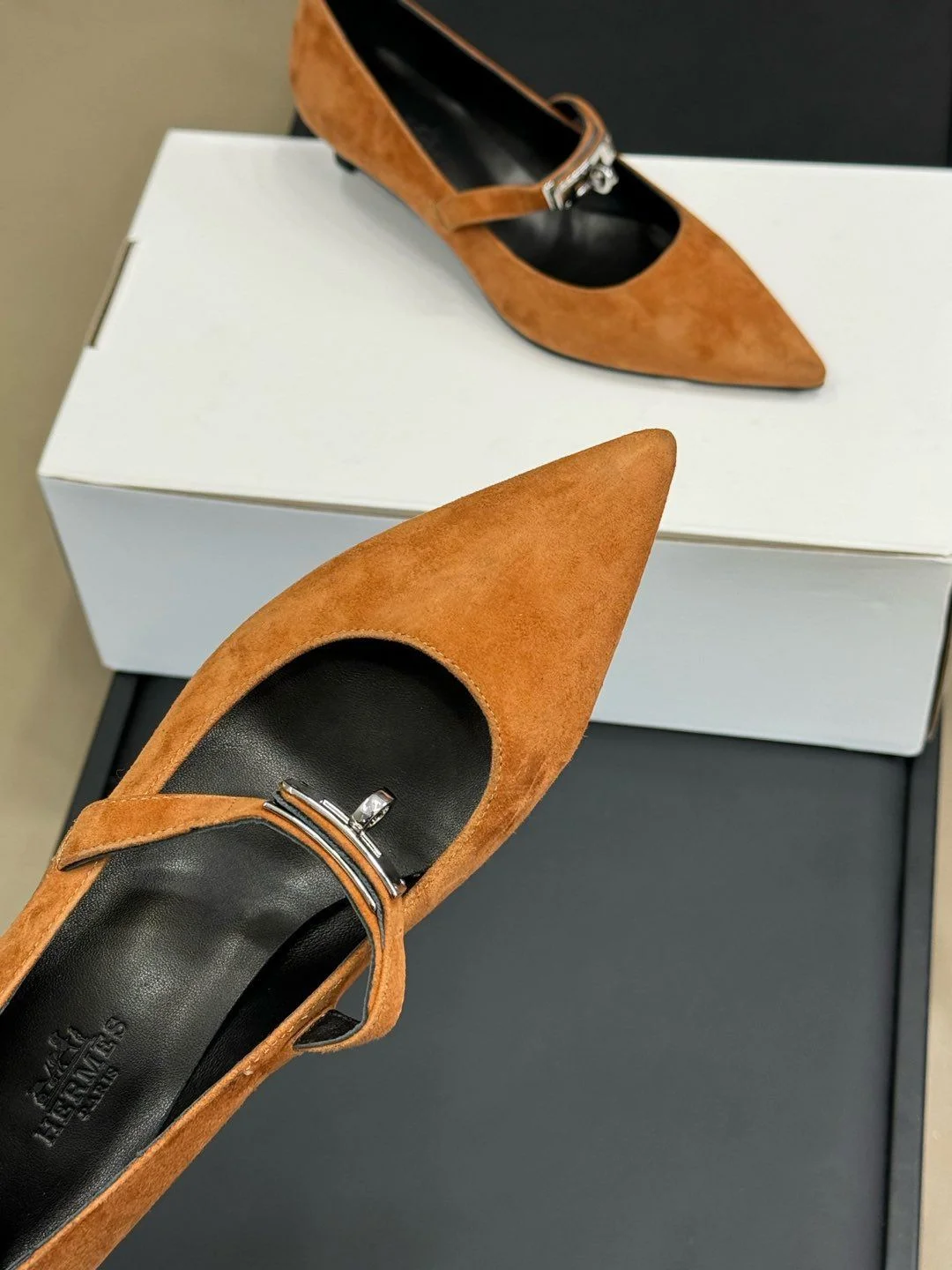 Exact replica Hermes Heeled Shoes