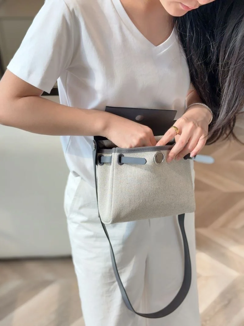 Low-cost Hermes Herbag Bags