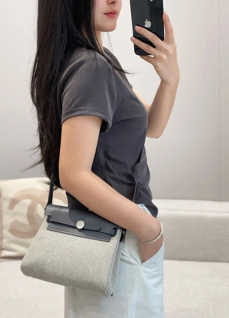 Low-cost Hermes Herbag Bags