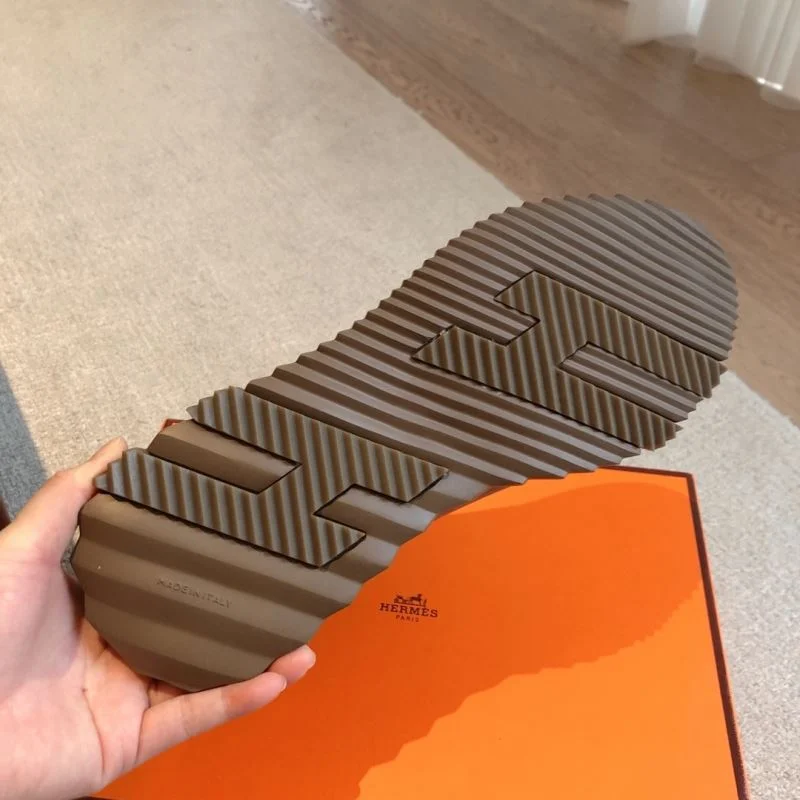 Accurate model Hermes High Shoes