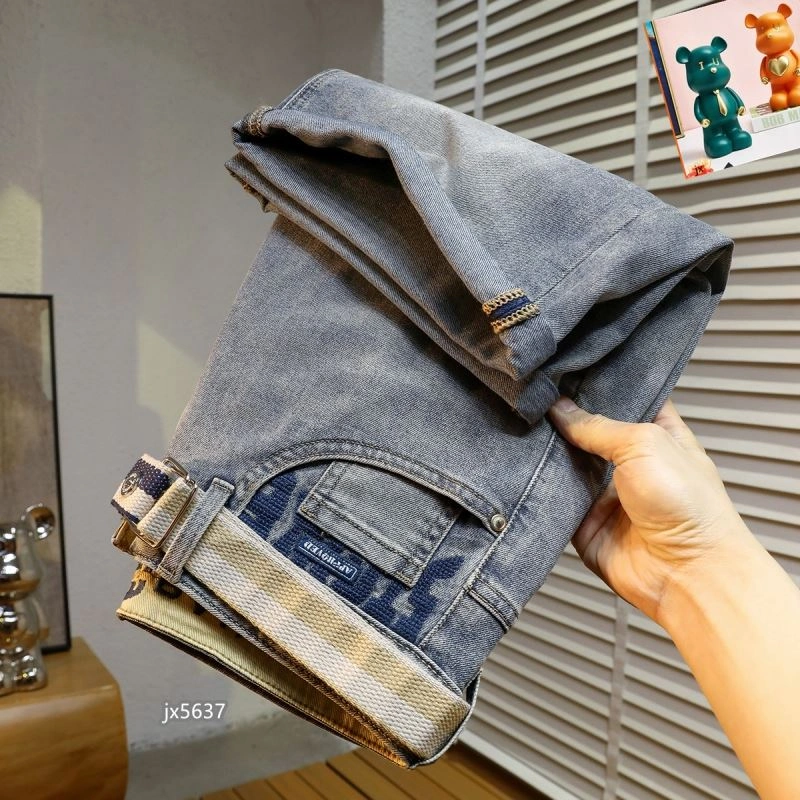 Low-cost Hermes Jeans