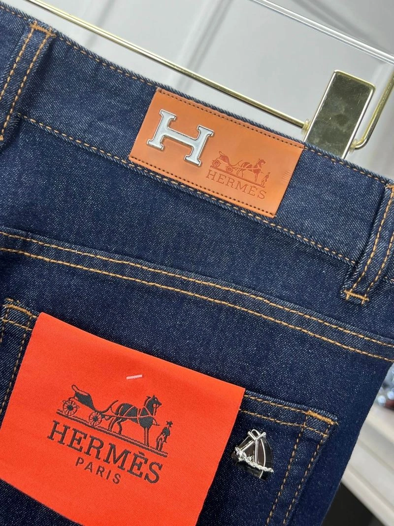 Low-cost Hermes Jeans