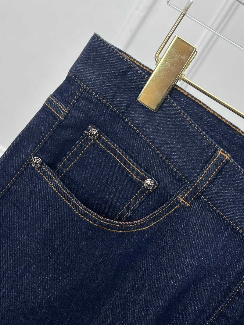 Low-cost Hermes Jeans