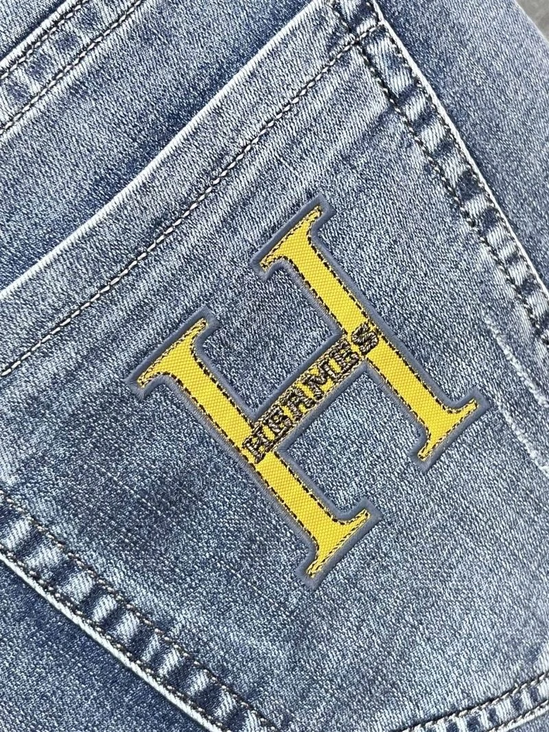 Accurate model Hermes Jeans