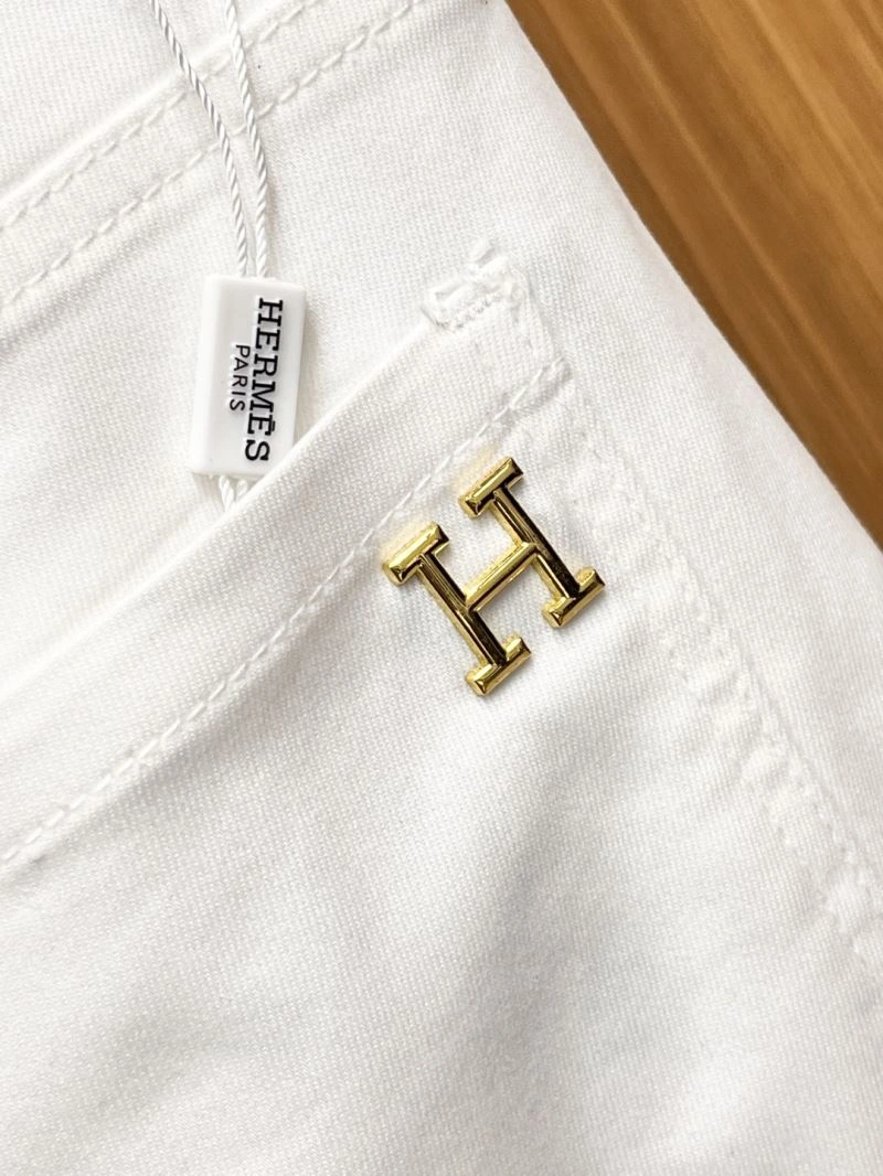 Low-cost Hermes Jeans