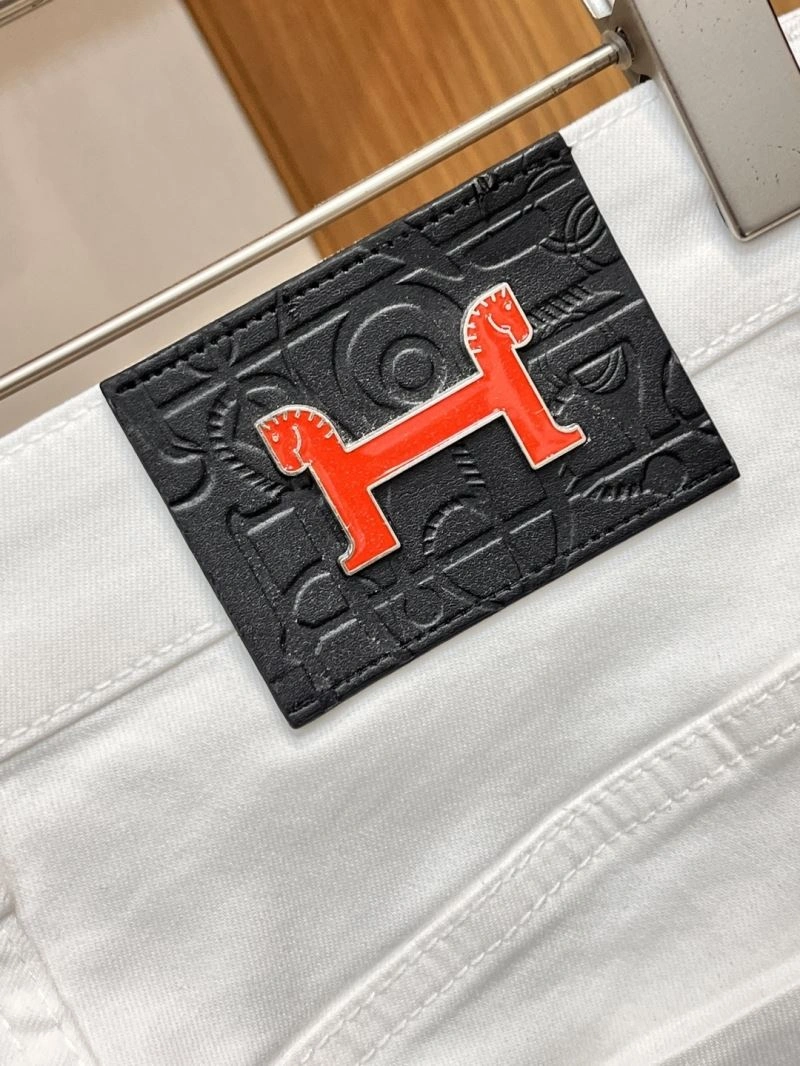 Low-cost Hermes Jeans