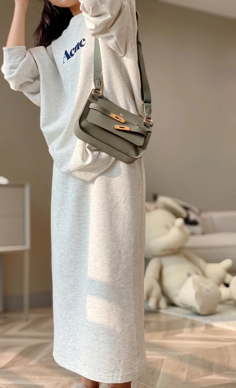 Indistinguishable Hermes Jypsiere Bags