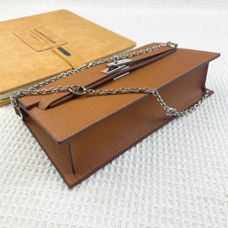 Indistinguishable Hermes Kelly Bags
