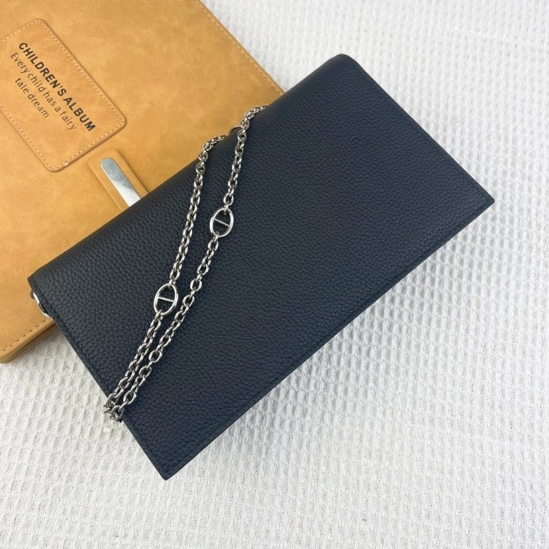 Indistinguishable Hermes Kelly Bags