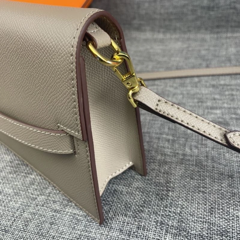 Low-cost Hermes Kelly Bags