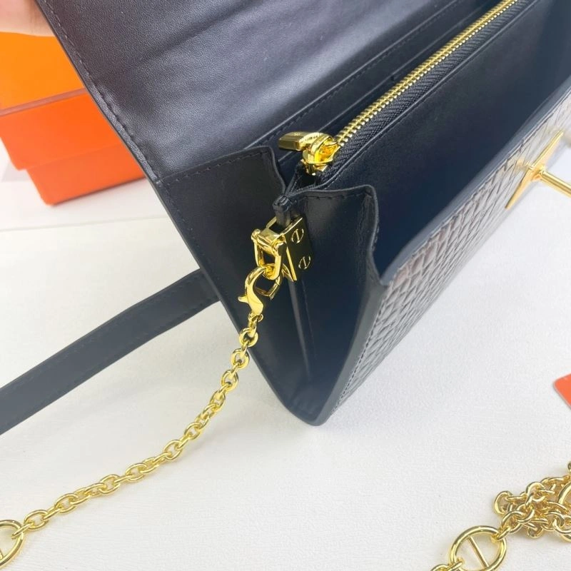 Budget-friendly Hermes Kelly Bags