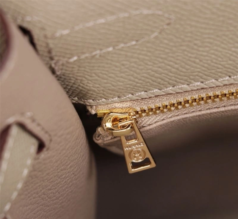 Top mirror Hermes Kelly Bags
