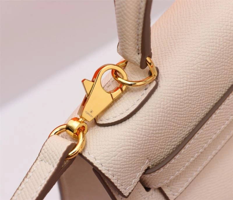 Top mirror Hermes Kelly Bags