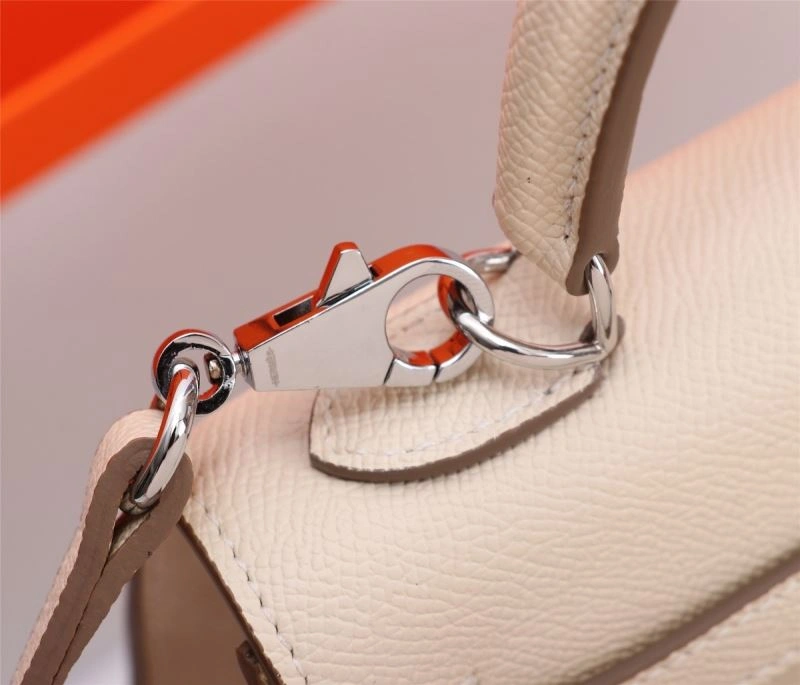 Low-cost Hermes Kelly Bags