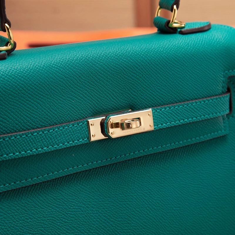 Indistinguishable Hermes Kelly Bags