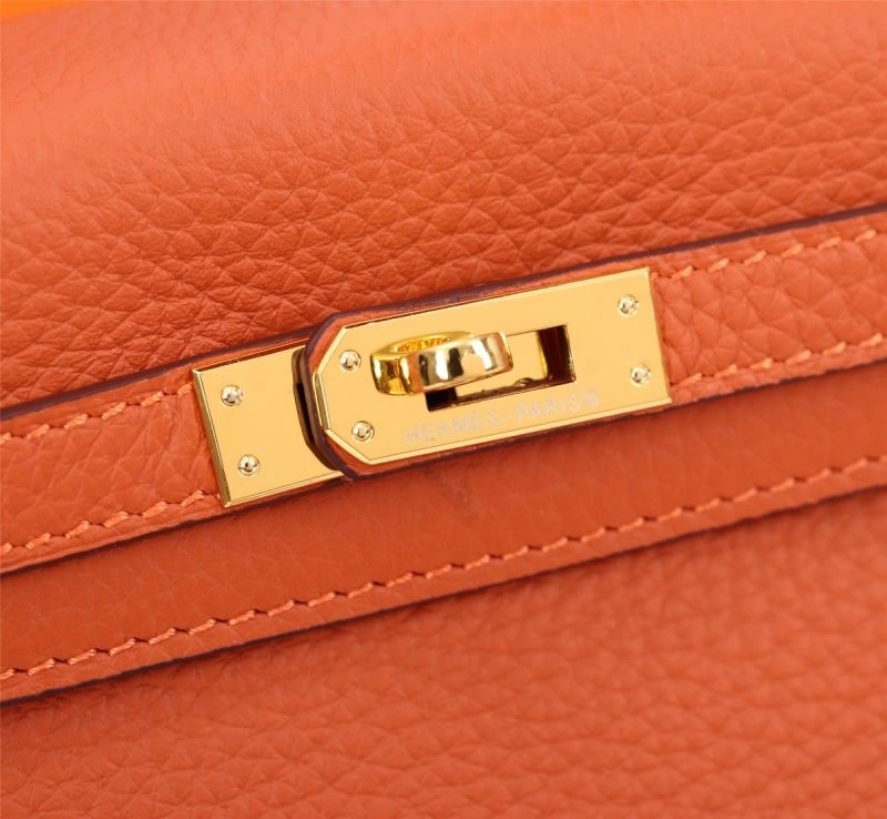Indistinguishable Hermes Kelly Bags
