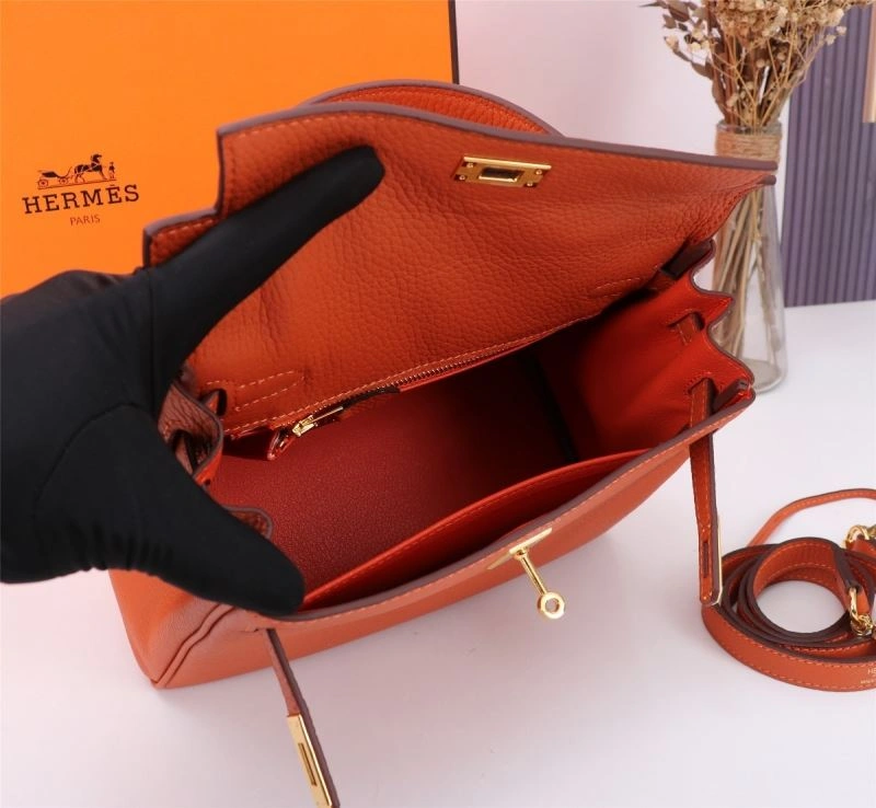 Indistinguishable Hermes Kelly Bags