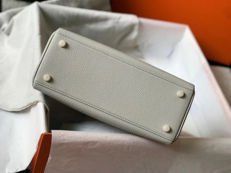 Budget-friendly Hermes Kelly Bags