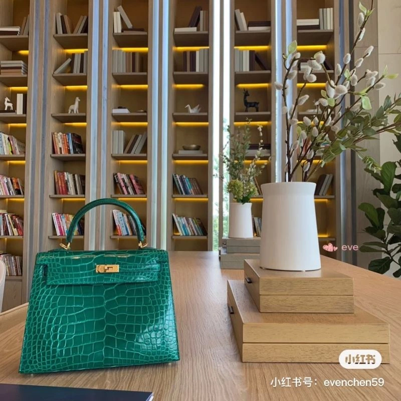 Low-cost Hermes Kelly Bags