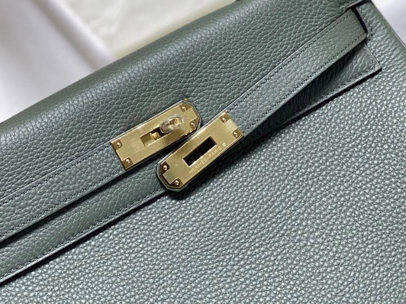 Indistinguishable Hermes Kelly Bags