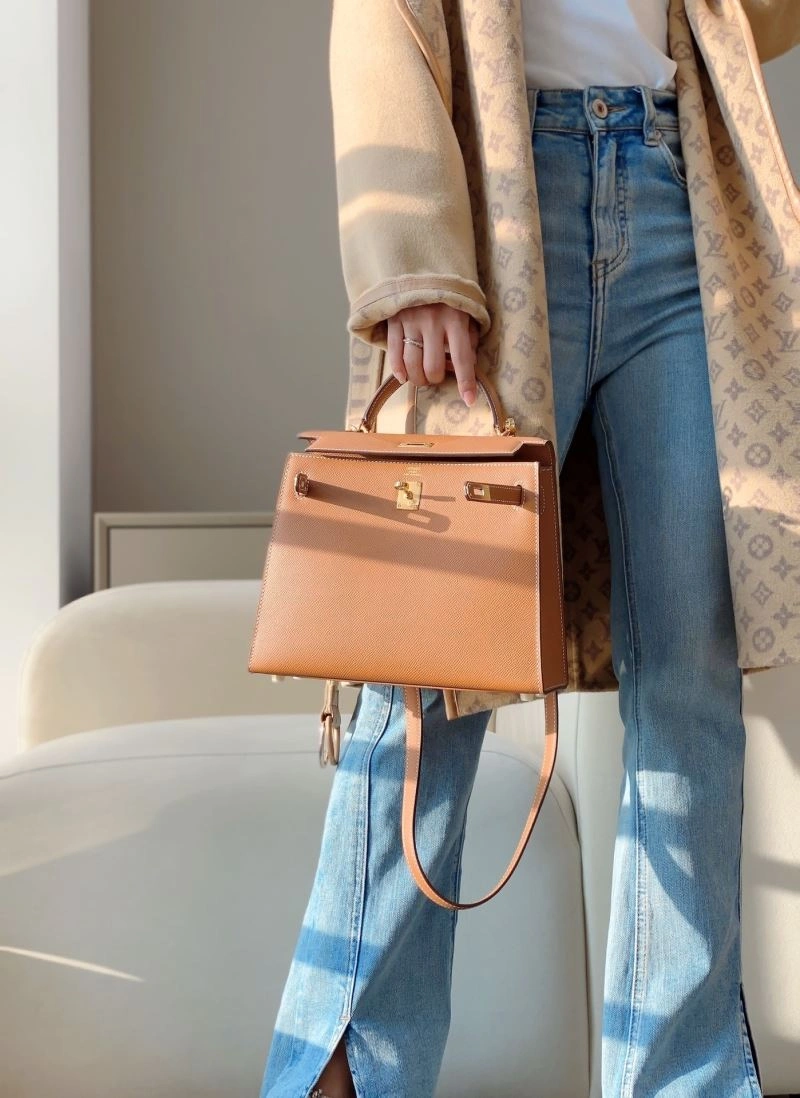 Top mirror Hermes Kelly Bags