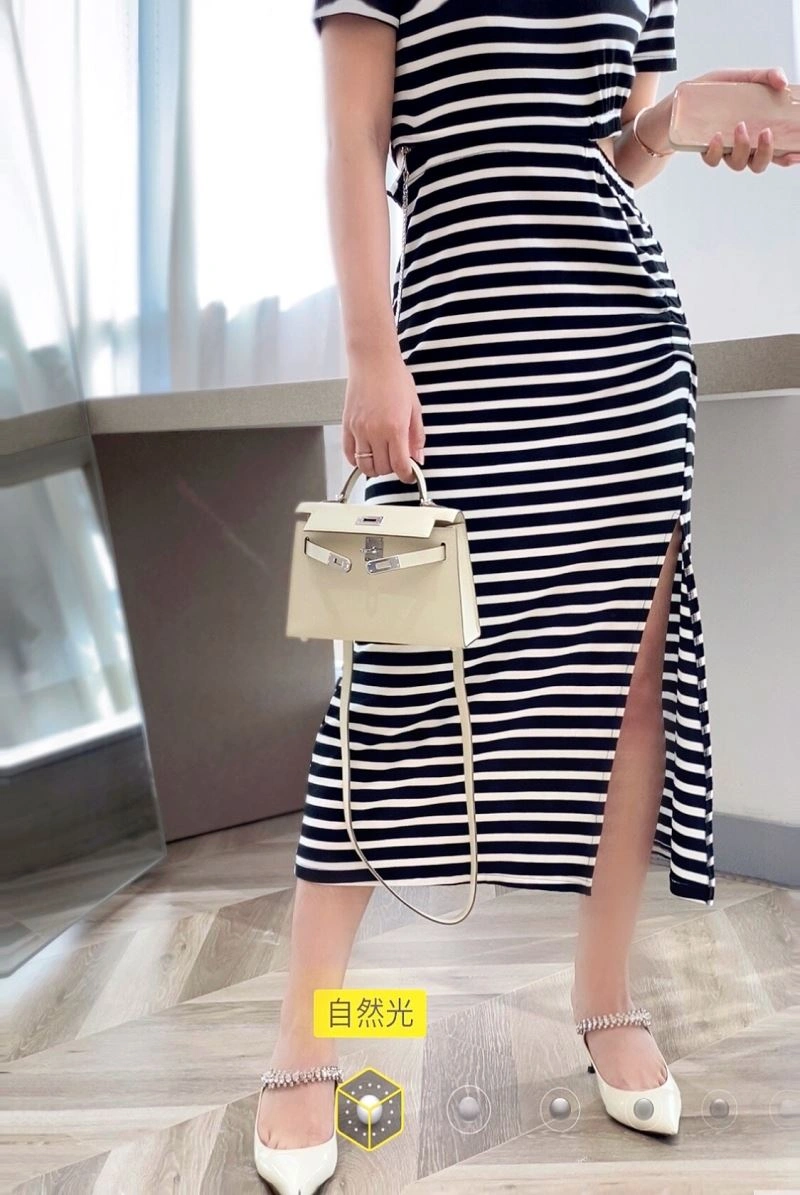 Value-priced Hermes Kelly Bags