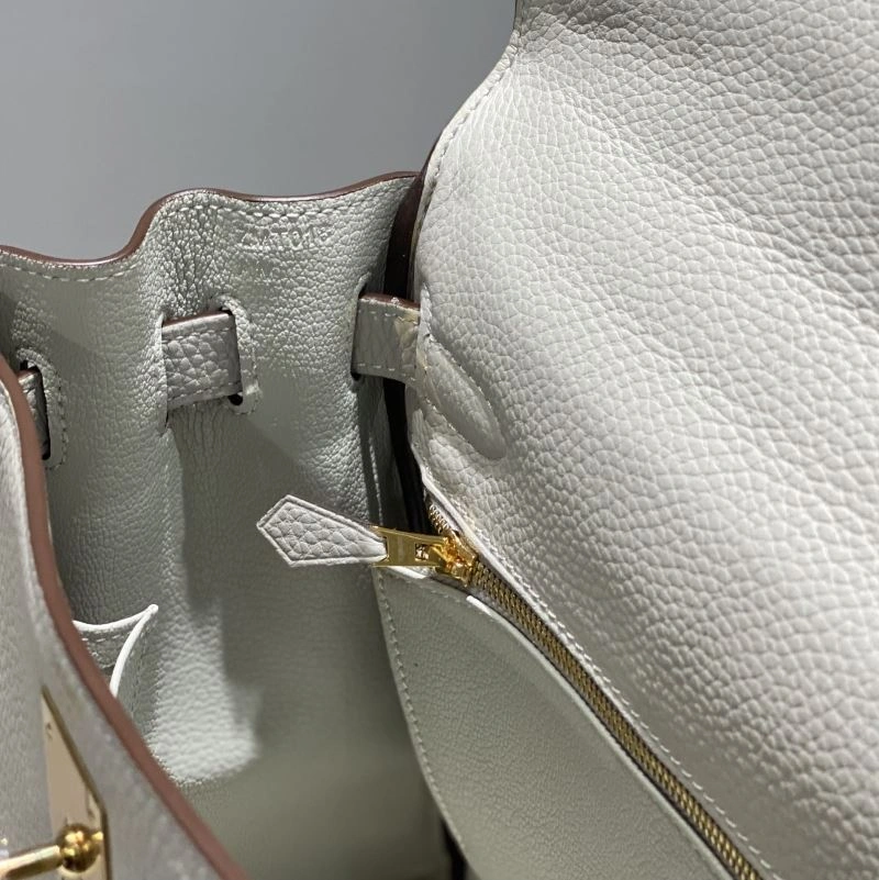Low-cost Hermes Kelly Bags