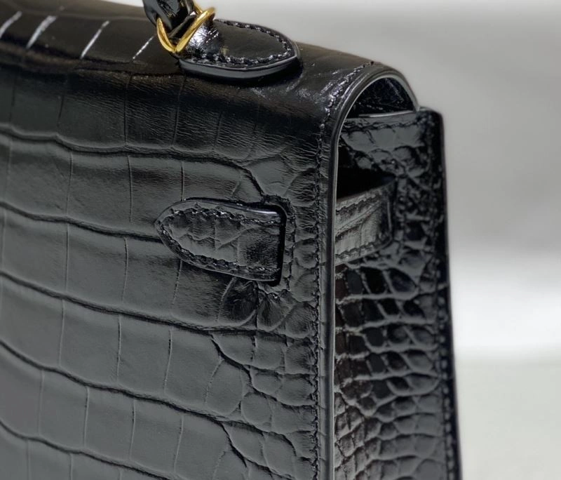 Low-cost Hermes Kelly Bags