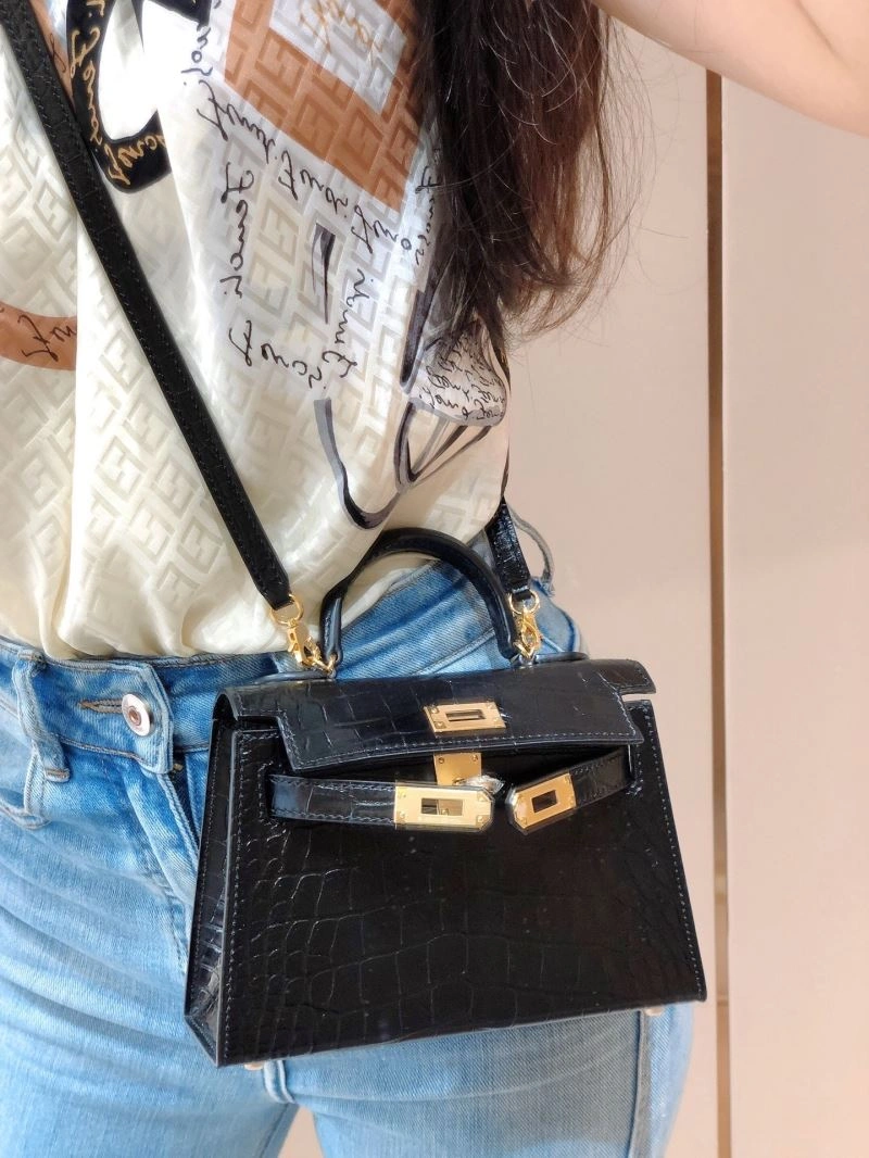 Low-cost Hermes Kelly Bags