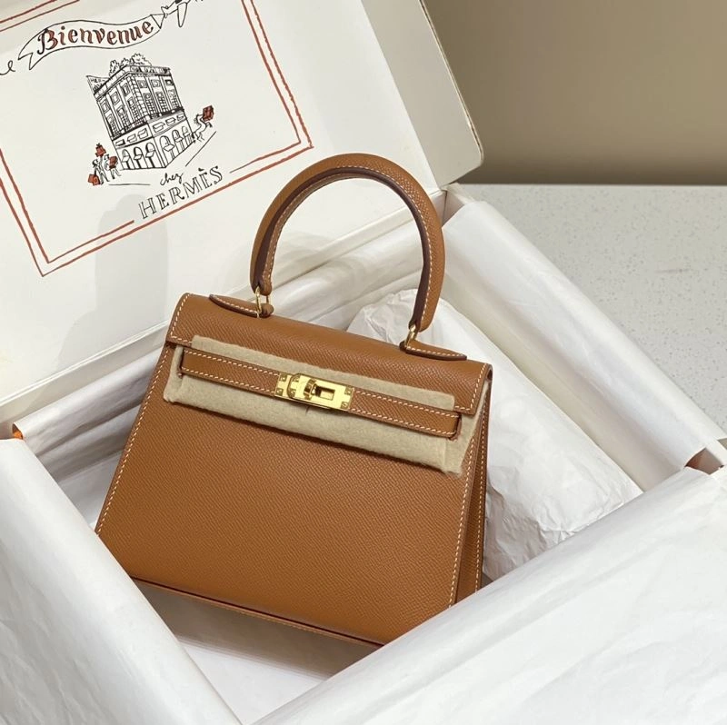 Indistinguishable Hermes Kelly Bags