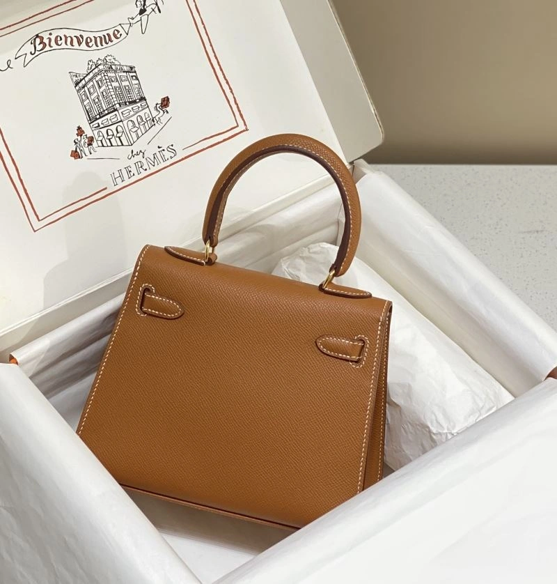 Indistinguishable Hermes Kelly Bags