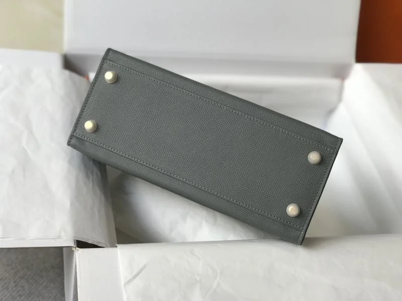 Low-cost Hermes Kelly Bags