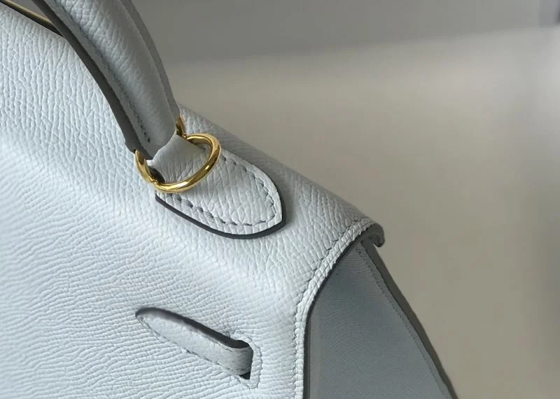 Indistinguishable Hermes Kelly Bags